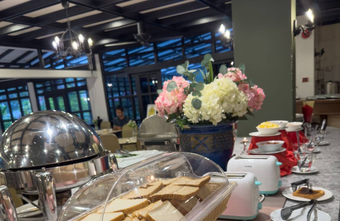 Breakfast | Hotel Wyndham Garden Shahzan Fraser's Hill in Fraser's Hill ...